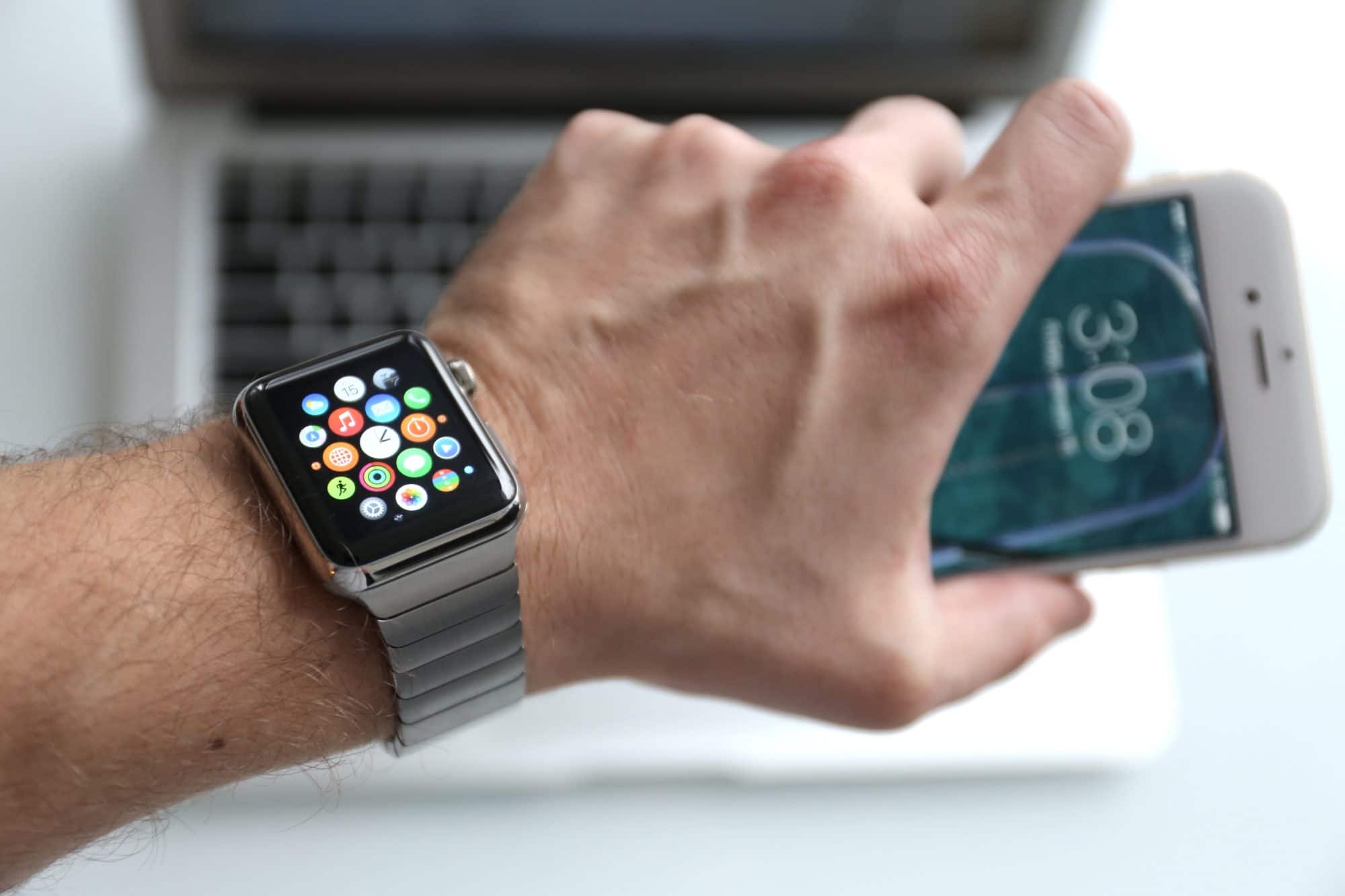10 Ways to Use Your Apple Watch Every Day | dobbernationLOVES
