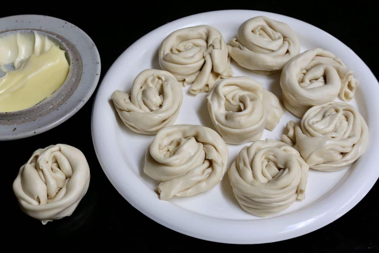 Vegetarian Roti Canai Lentil Curry Recipe | dobbernationLOVES