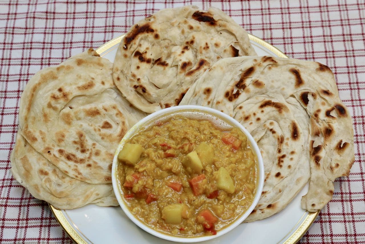 Vegetarian Roti Canai Lentil Curry Recipe | dobbernationLOVES