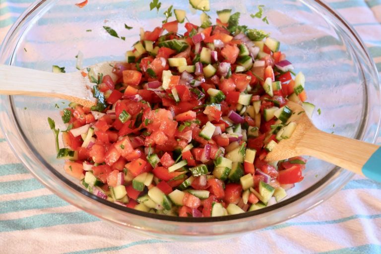 Salata Baladi Egyptian Cucumber Tomato Onion Salad Recipe ...