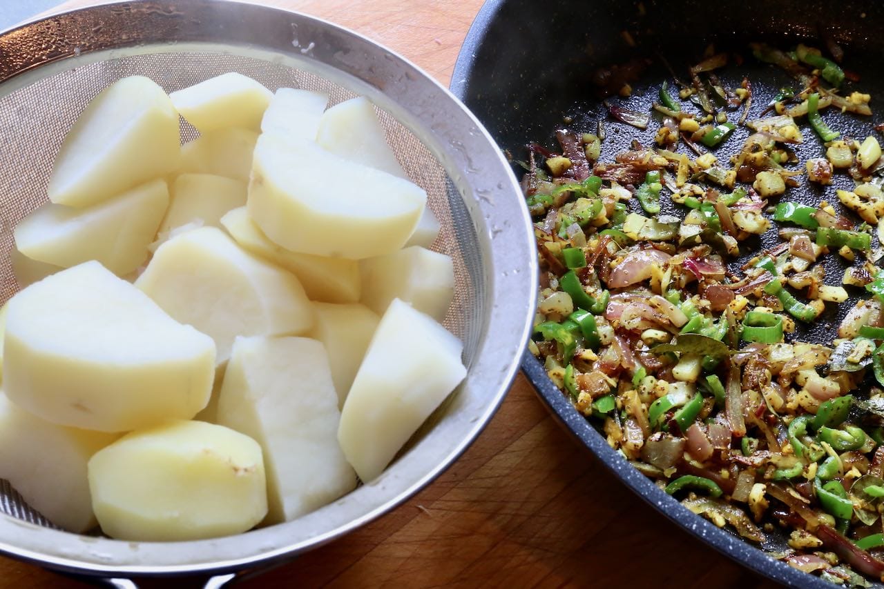 Vegetarian Aloo Bharta Indian Style Mashed Potatoes Recipe