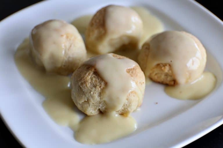 Czech Dukatove Buchticky Yeast Buns With Vanilla Sauce Recipe