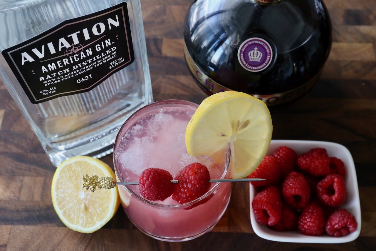 Chambord Raspberry Bramble Cocktail Drink Recipe