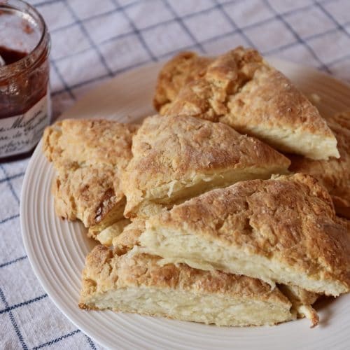 Homemade Cottage Cheese Scones Recipe | dobbernationLOVES