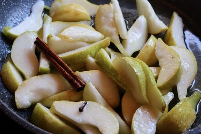 Spiced Poached & Stewed Pears Compote Recipe