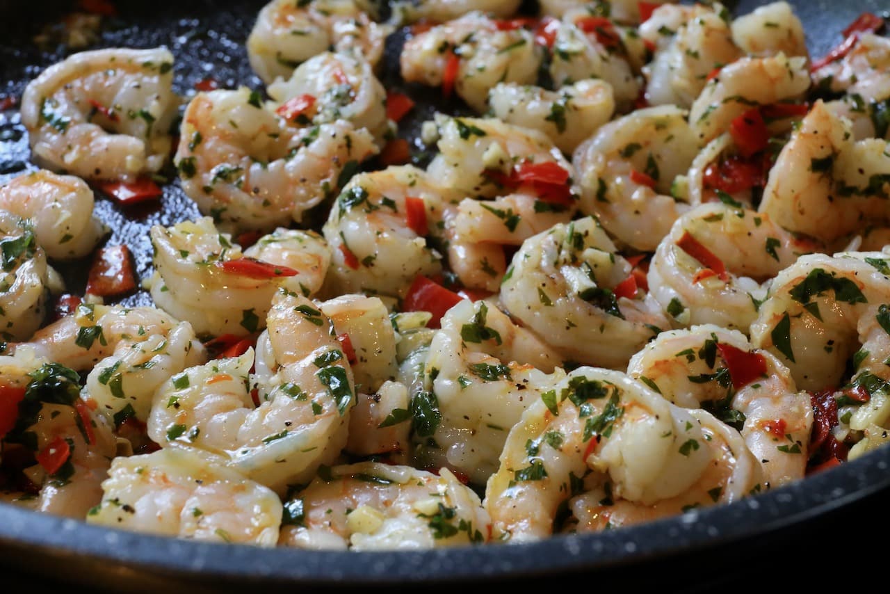Shrimp Scampi With Linguini Pasta Recipe | dobbernationLOVES