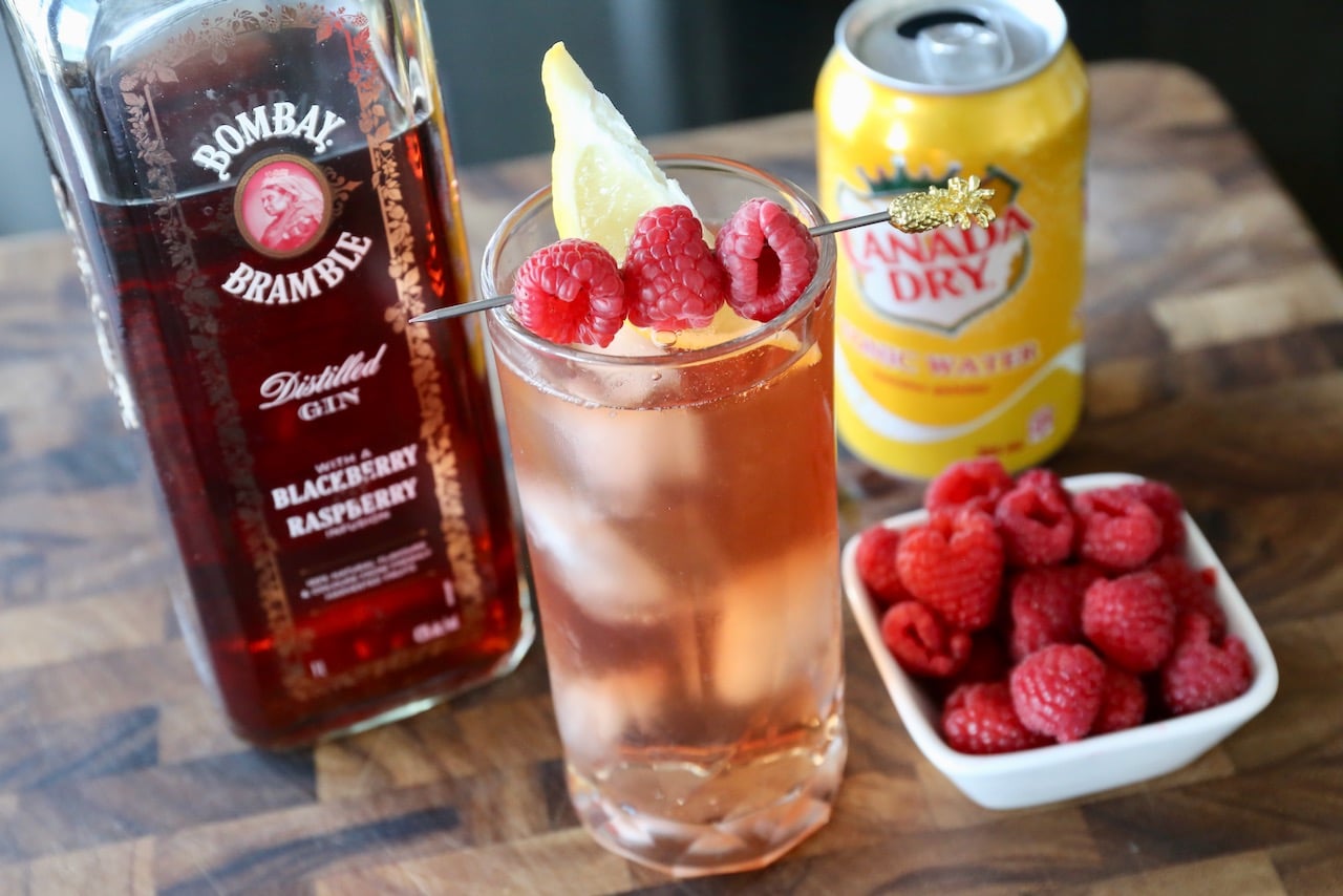 Bombay Bramble Cocktail Gin Recipe | dobbernationLOVES