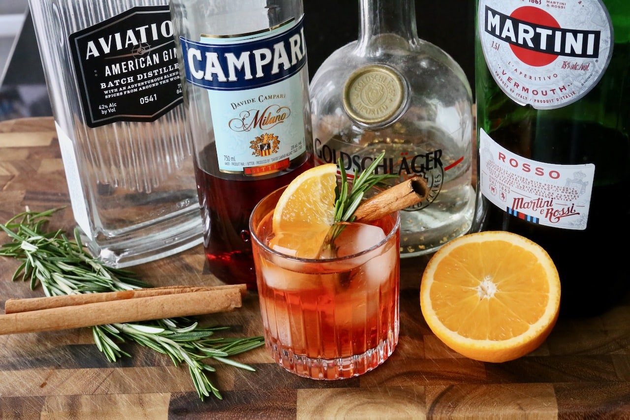 Christmas Negroni Cocktail Recipe | dobbernationLOVES
