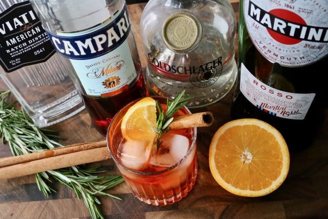 Christmas Negroni Cocktail Recipe | dobbernationLOVES