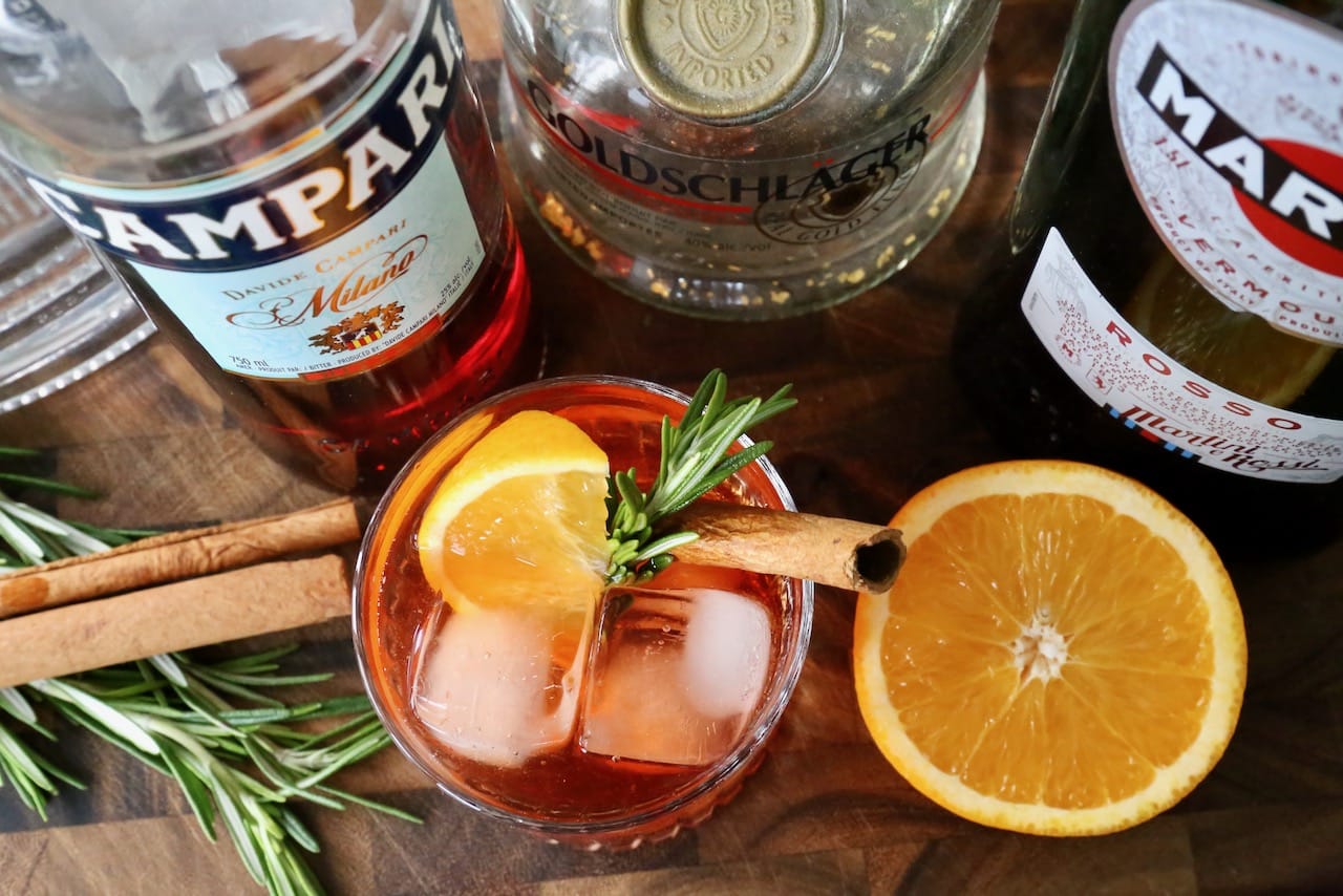 Christmas Negroni Cocktail Recipe | dobbernationLOVES