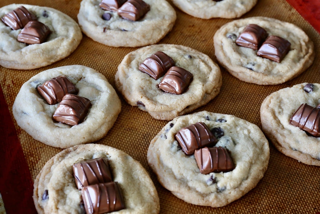 Chocolate Chip Kinder Bueno Cookie Recipe | dobbernationLOVES