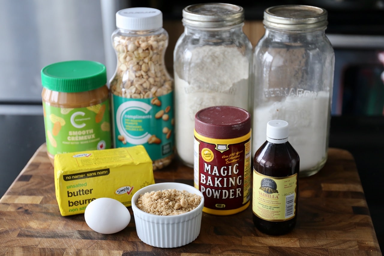 Easy Peanut Butter Cookies Recipe | dobbernationLOVES